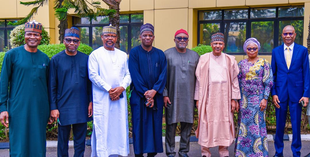 Information Minister Signs Performance Bonds With Heads Of Agencies ...